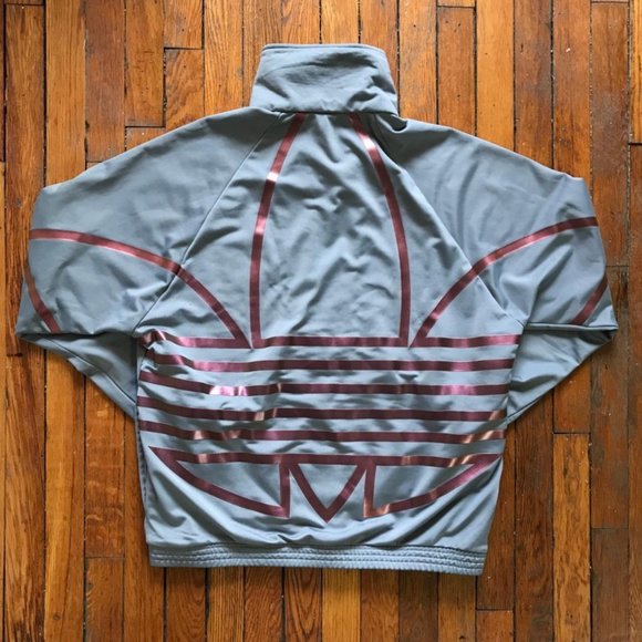 adidas Originals | Shirts | Adidas Originals 220 Men Light Grey Shiny ...